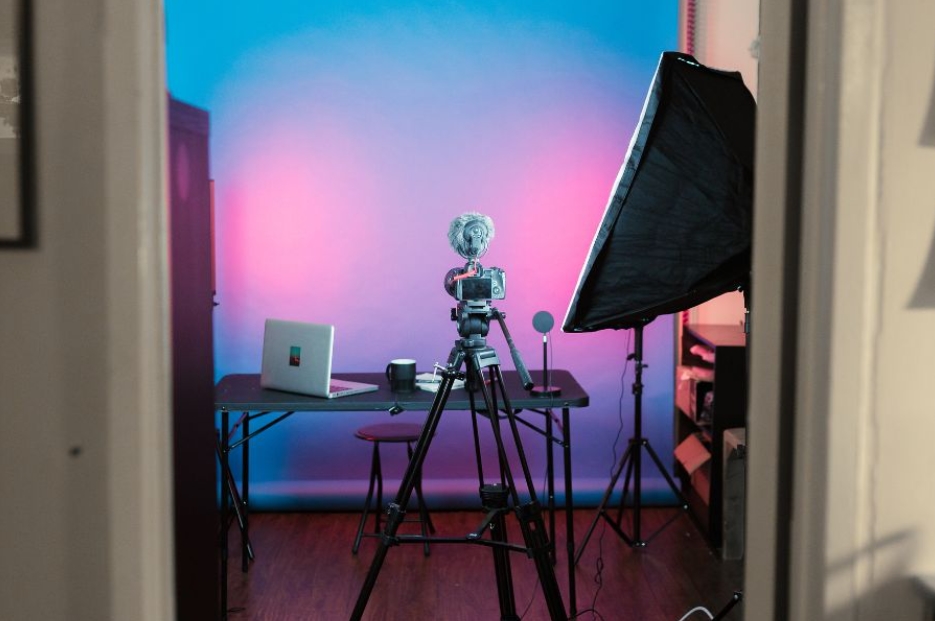 The Secret Behind Video Success: Why Background Matters