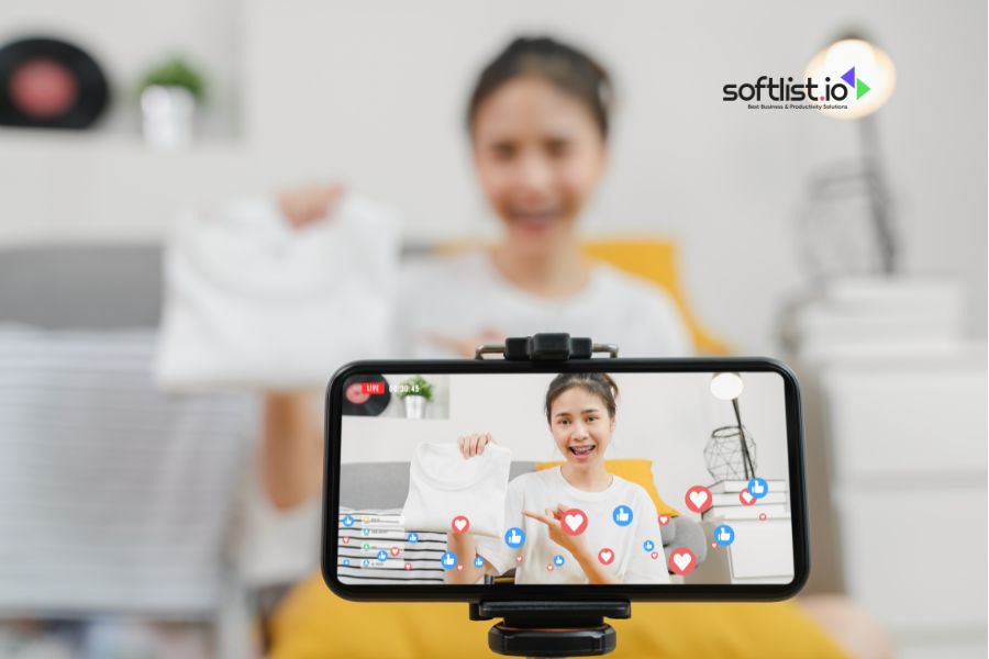 A Teacher's Guide to Live Streaming: 17 Educational Uses