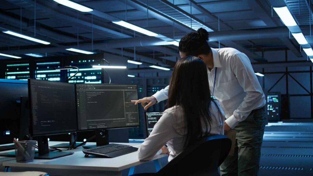 Understanding SOAR and SIEM: Key Differences and Benefits Understanding SOAR and SIEM: Key Differences and Benefits